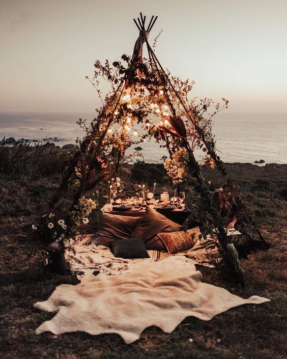Fall Teepee on the Beach Tessa Tadlock tessatadlock via weddingchicks ...