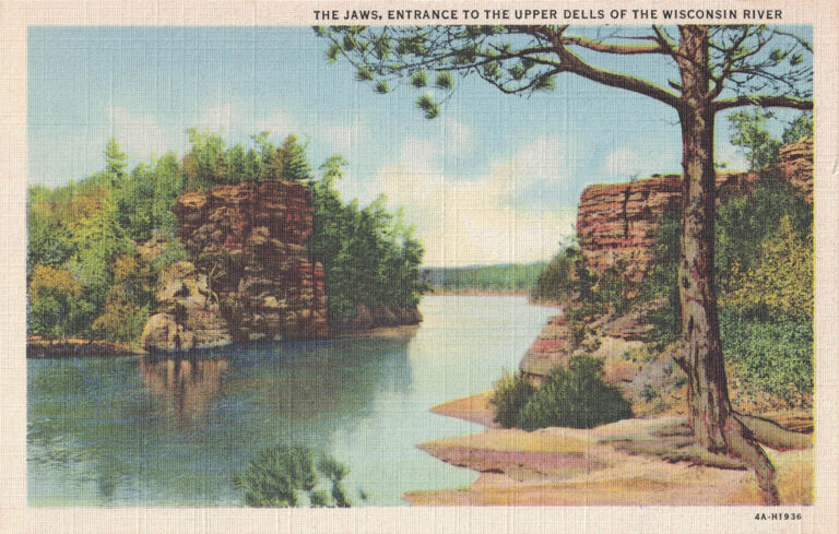 Vintage Postcard Wisconsin Dells The Jaws Entrance to the Upper Dells ...