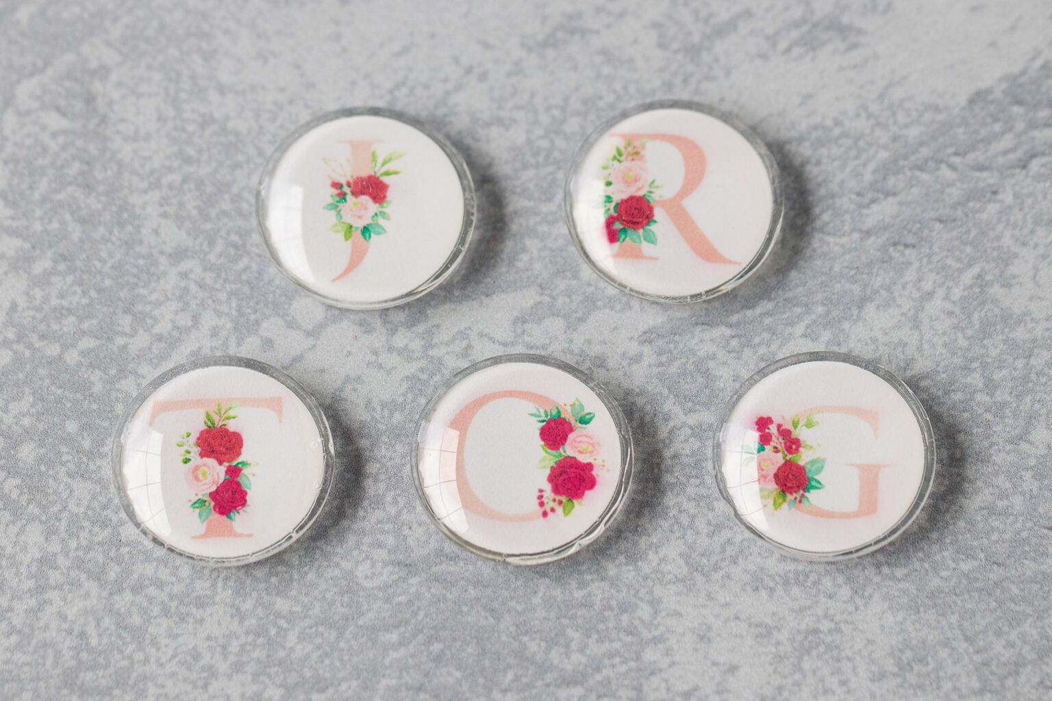 14 Ideas for DIY Glass Magnets • Rose Clearfield