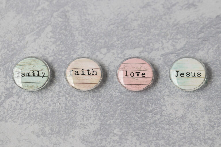14 Ideas for DIY Glass Magnets • Rose Clearfield