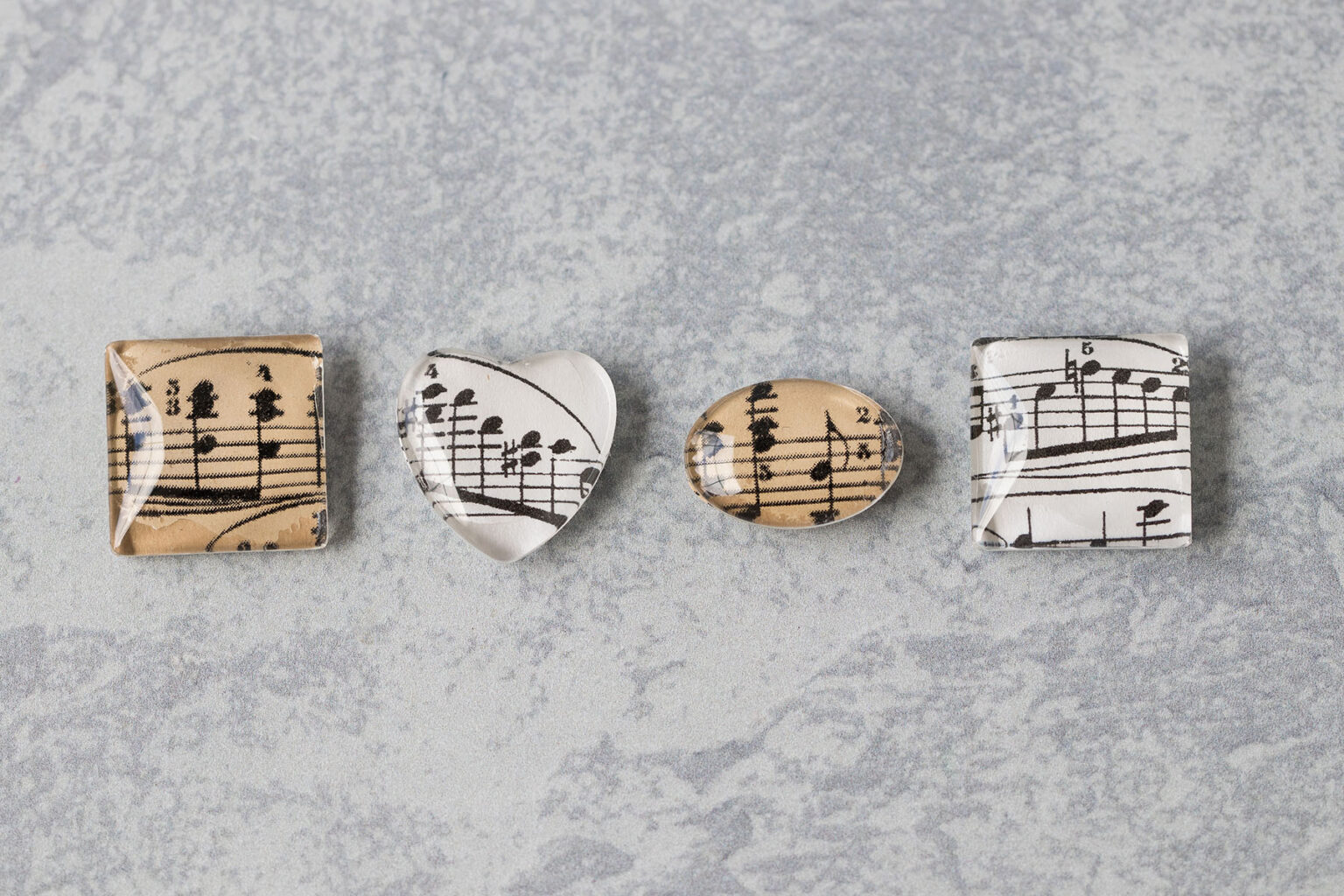 14 Ideas for DIY Glass Magnets • Rose Clearfield